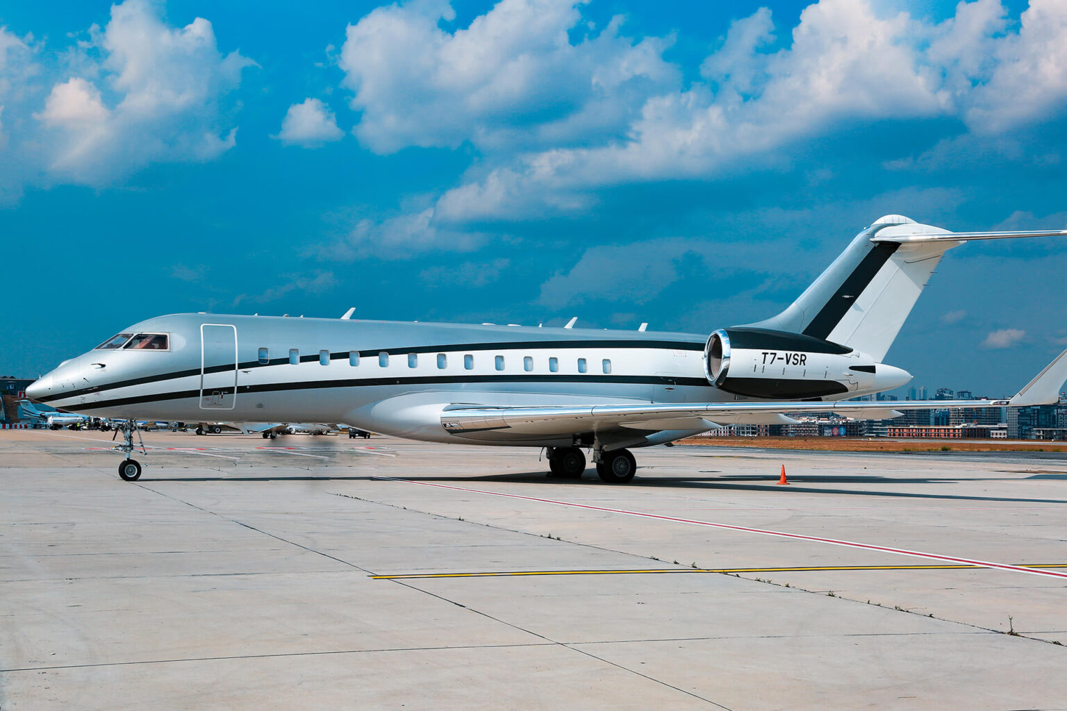 Global Express XRS – Black Eagle